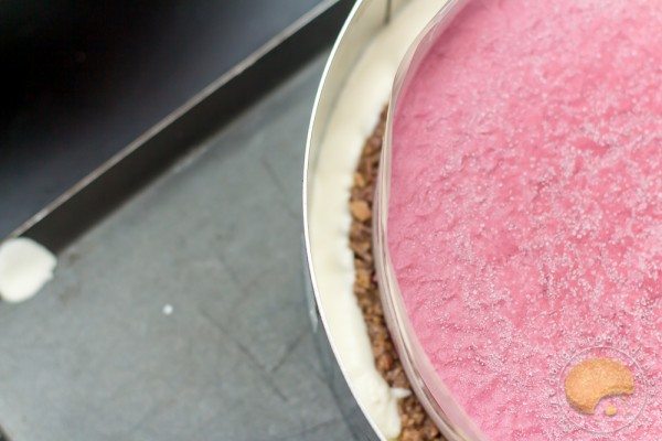 Entremets frais aux fruits rouges et au lait d’amande - Sucre d'Orge et ...