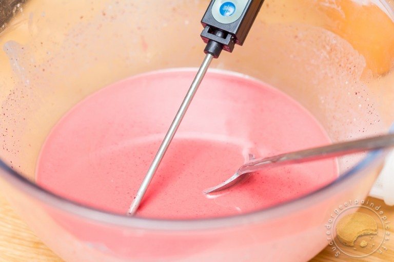 Entremets frais aux fruits rouges et au lait d’amande - Sucre d'Orge et ...