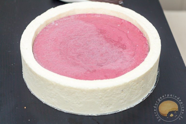 Entremets frais aux fruits rouges et au lait d’amande - Sucre d'Orge et ...