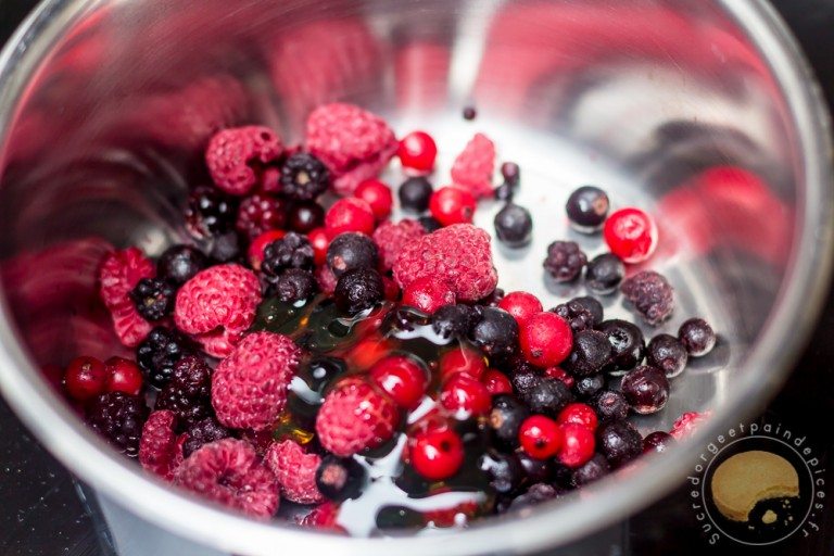 Entremets frais aux fruits rouges et au lait d’amande - Sucre d'Orge et ...