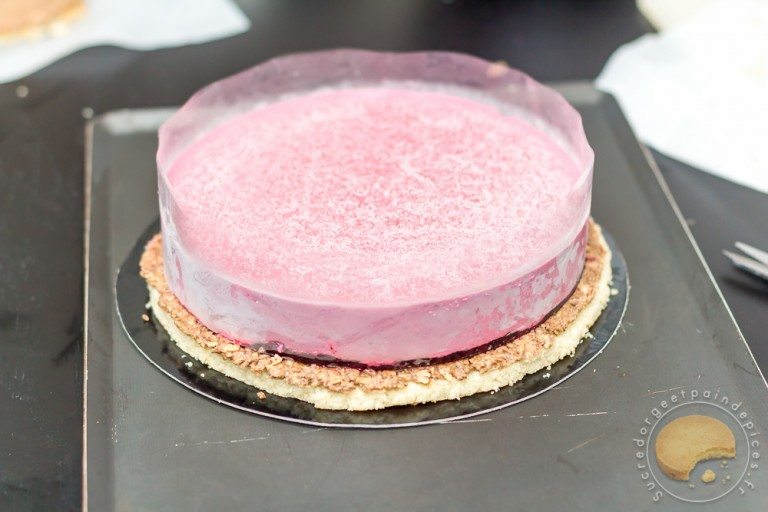 Entremets frais aux fruits rouges et au lait d’amande - Sucre d'Orge et ...